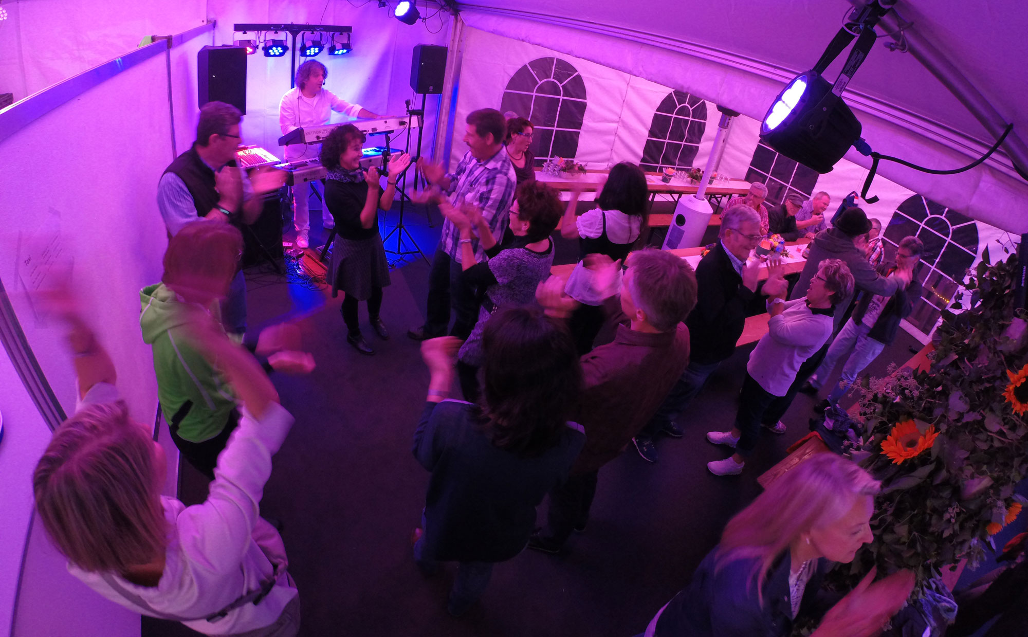 Herbstfest 2017 in Freienstein-Teufen | Alleinunterhalter Sandro Hoffmann